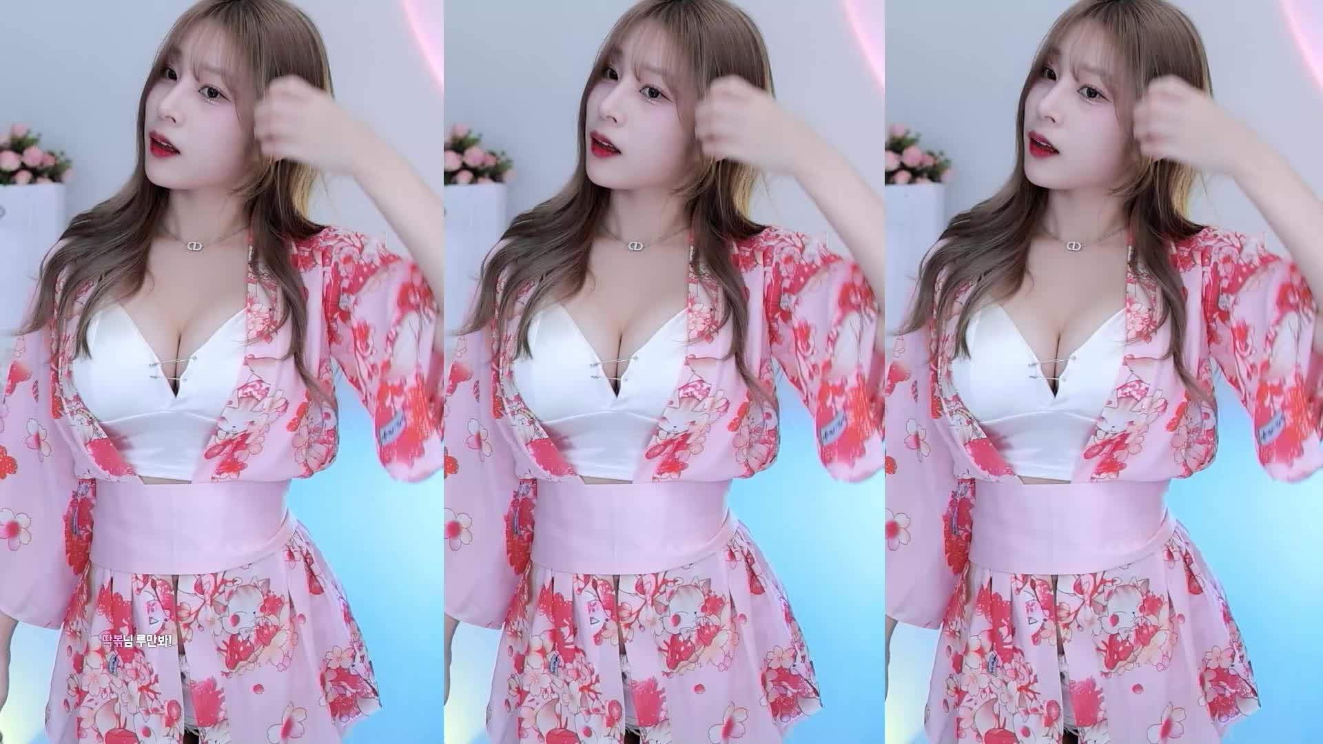 Watch 1705080537_0 | Streamable