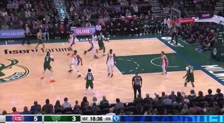Watch Duren fly around vs bucks | Streamable