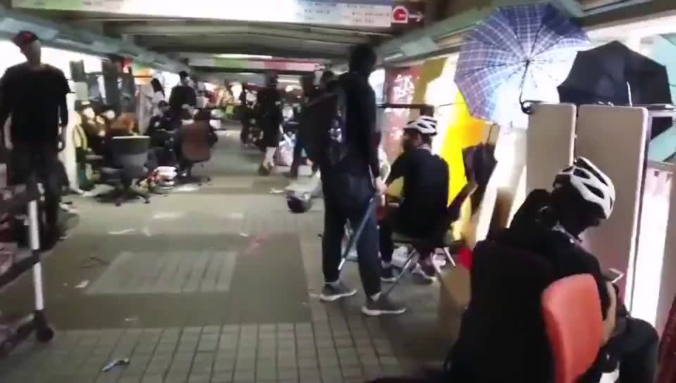 Throwing stuff off bridge