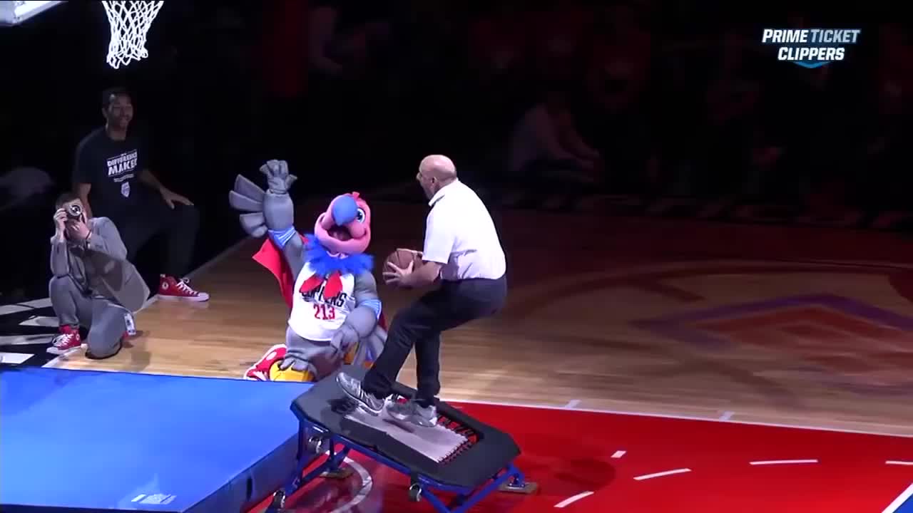 Watch Steve Ballmer dunks ball off trampoline | Streamable