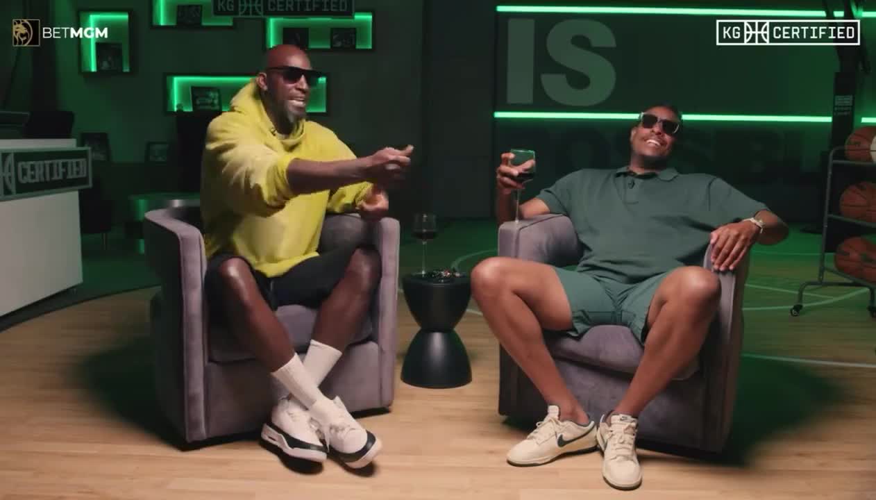 Watch ᴅ ʀ ᴇ ᴡ - The way KG compared PG and Kawhi’s defense is funny asf 😭 | Streamable