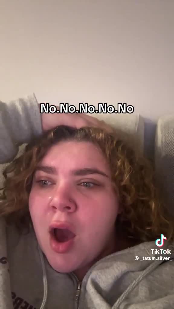 Watch c'est normal d'avoir detels doigts Ayaaaa brisax l'obèse 2/10 ...