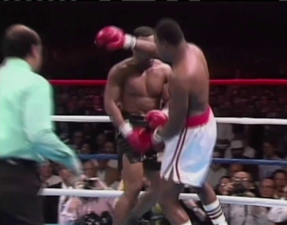 Mike Tyson vs Larry Holmes
