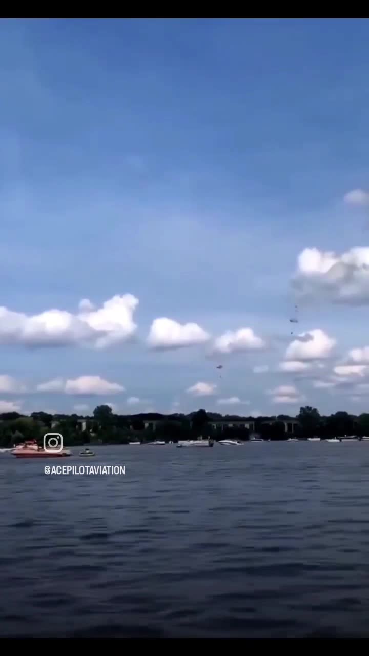 Another angle of the MIG-23 crash at Thunder Over Michigan Airshow on ...