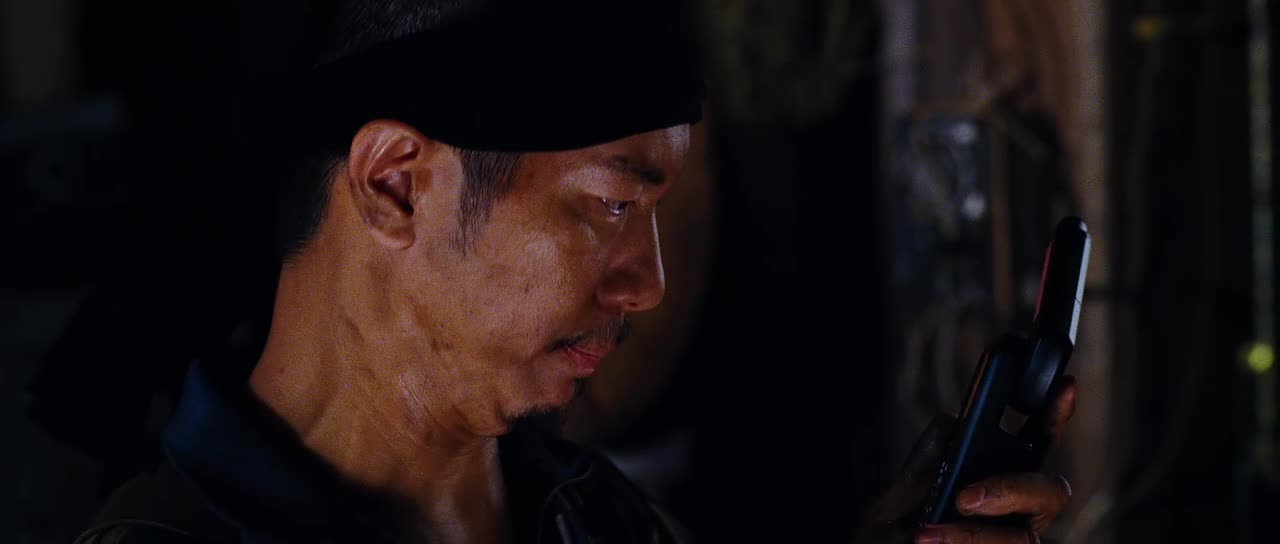 Watch Tropic.Thunder.2008.MULTi.720p.BDRip.x264-R2D2-00.59.55.592-01.02.23.740-Chapter_14 ...