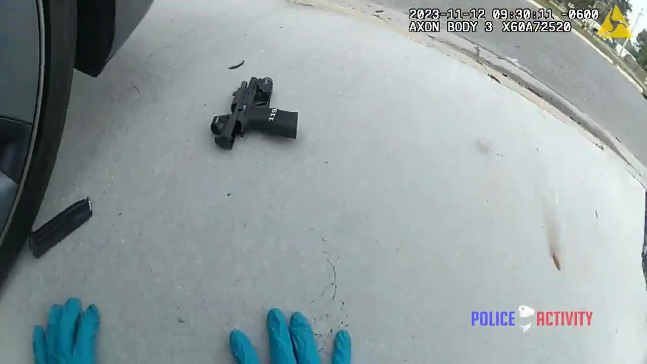 Watch rapidsave.com_police_officer_mistakes_random_noise_as_gunshot-u61m0qcjieic1 | Streamable