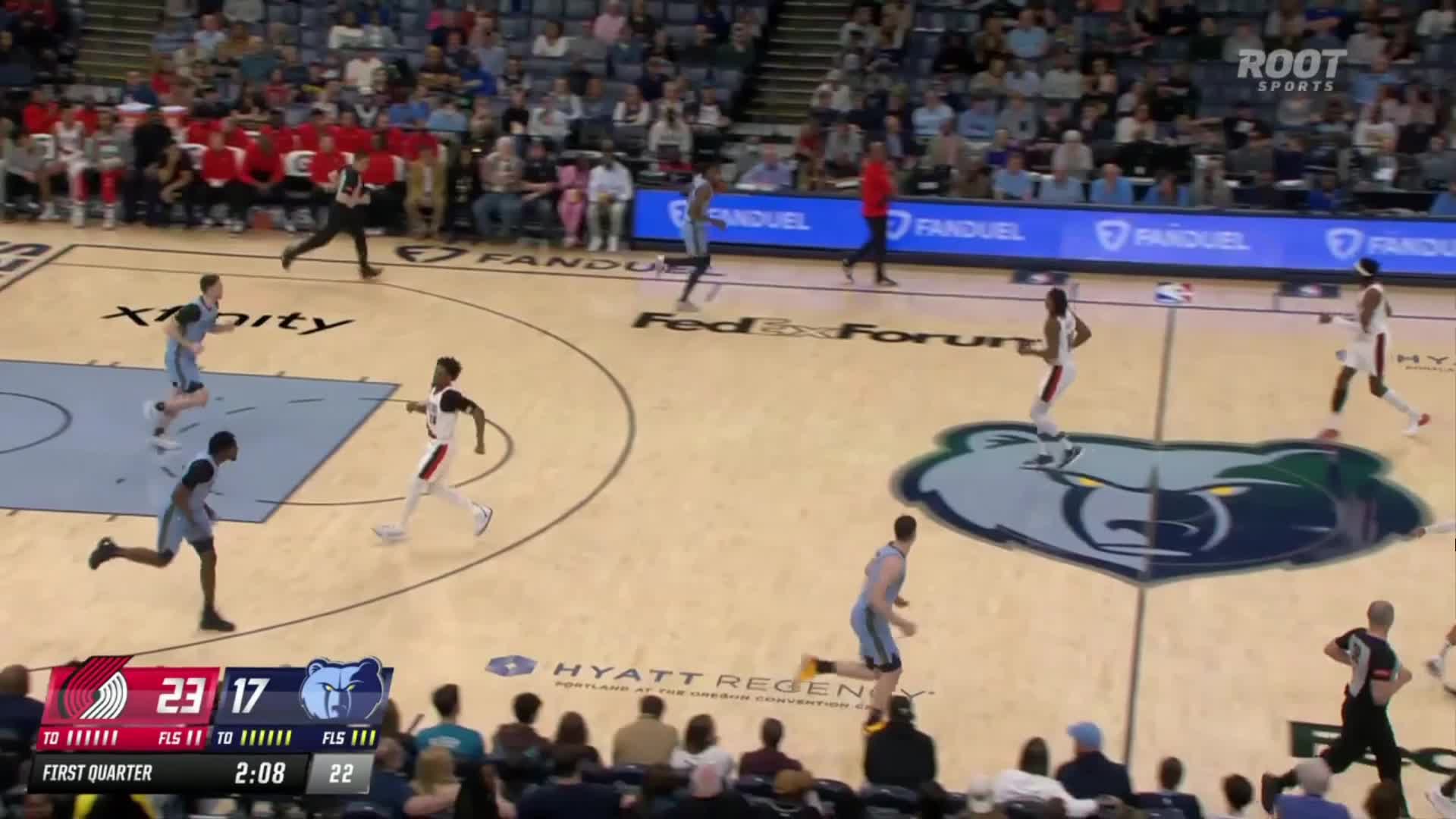 Watch Grant throws a slick one-handed over the head pass to Walker | Streamable