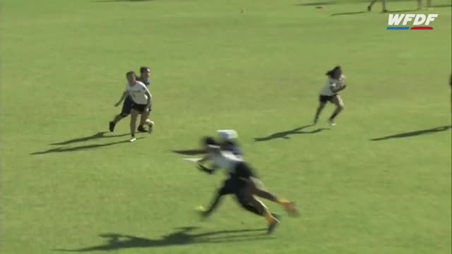 Watch Identifying Opportunities to Lay Out on Defense gif 4 | Streamable