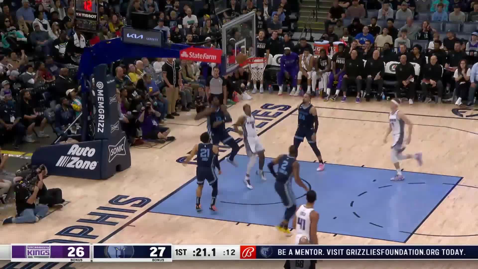 [Highlight] Jaren Jackson Jr with the Double Block