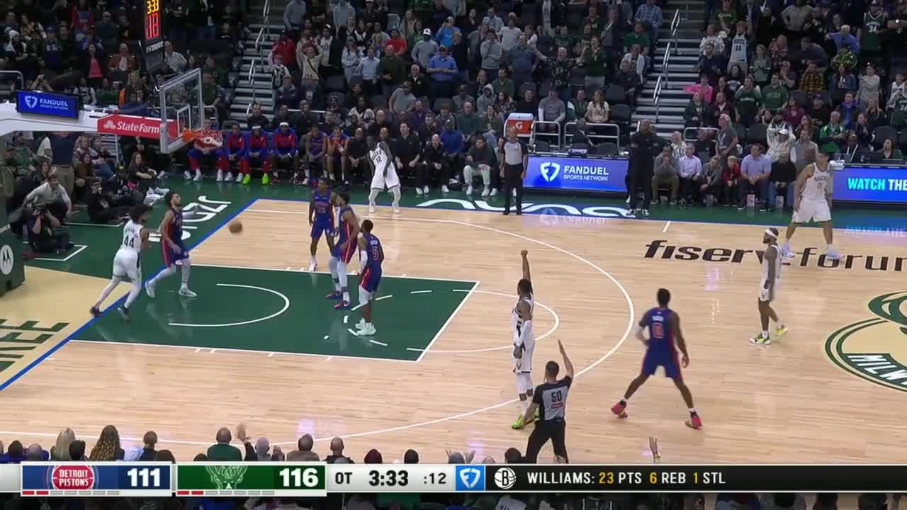 Watch Giannis for three | Streamable