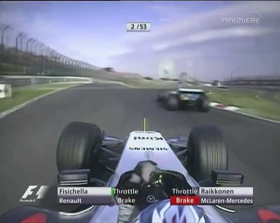 F1 2005 Japan - Raikkonen passes Fisichella for lead (Onboard)