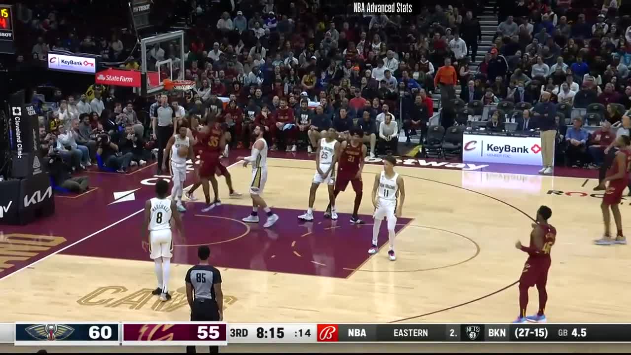 Okoro dunk
