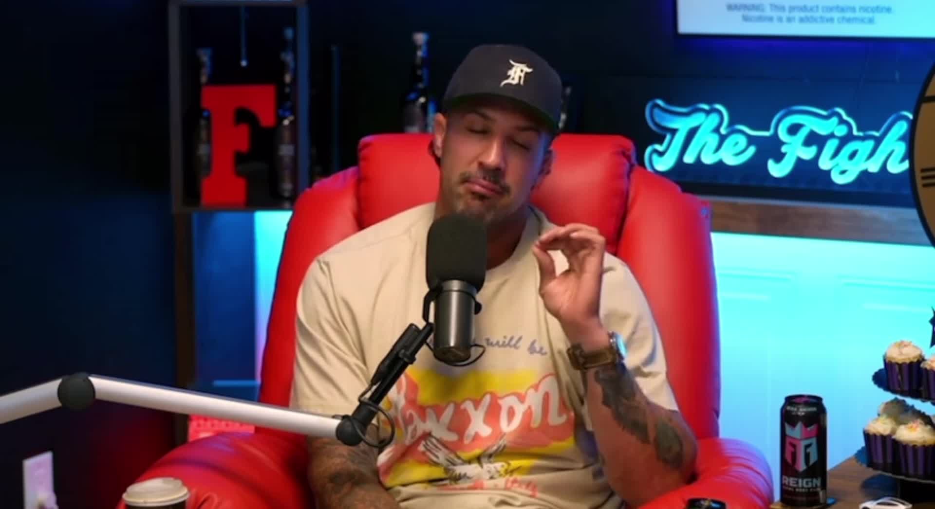 Watch it drives me nutz | Streamable