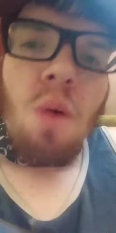 This tweaker is down bad