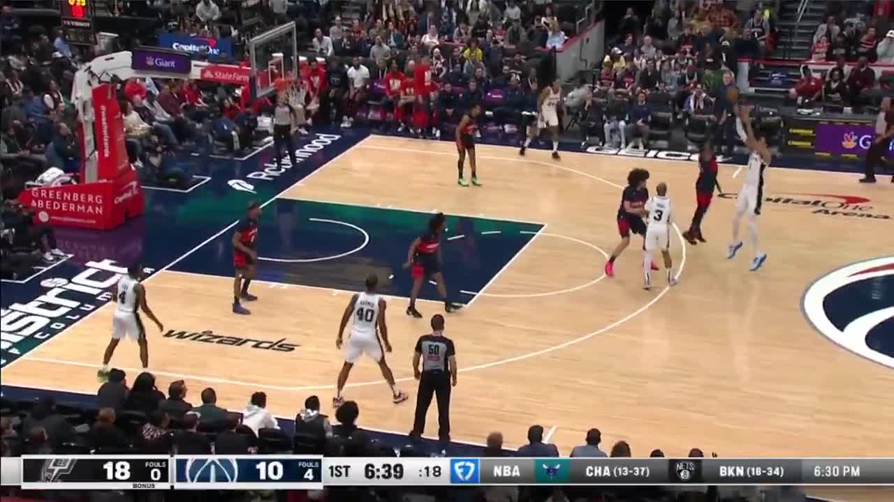 Watch [Highlight] Wemby heat check! Drills his third three in the last minute! | Streamable