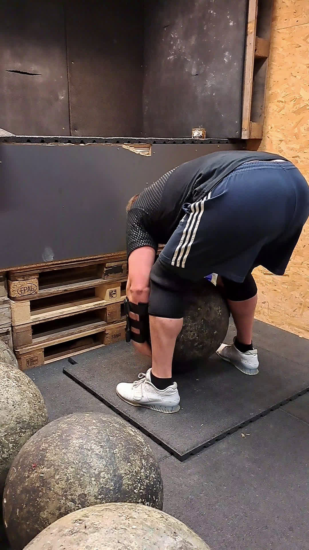 20-02-2023 120kg atlas stone set 3