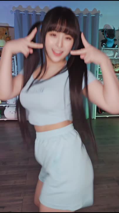 Watch OOTD | Streamable