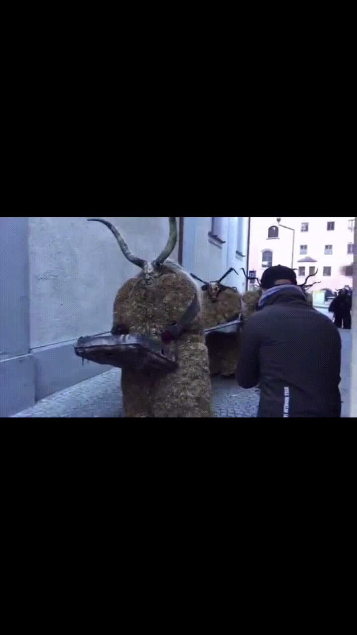 Reddit vs Apollo Speed Comparison