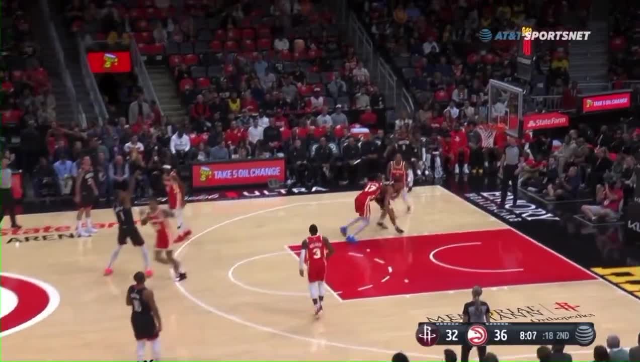 [Highlight] Jabari Smith's first NBA field goal is a deep three