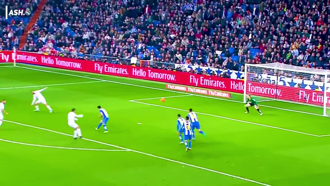 10 Greatest Cristiano Ronaldo Goals Of All Time 🔥