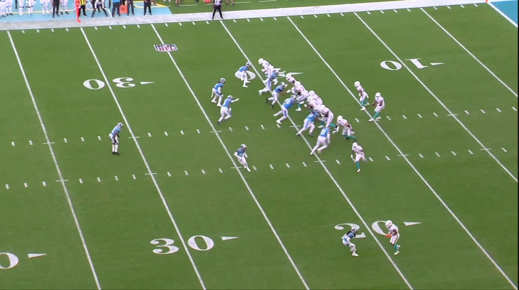 Waddle-motion_slant_CAR