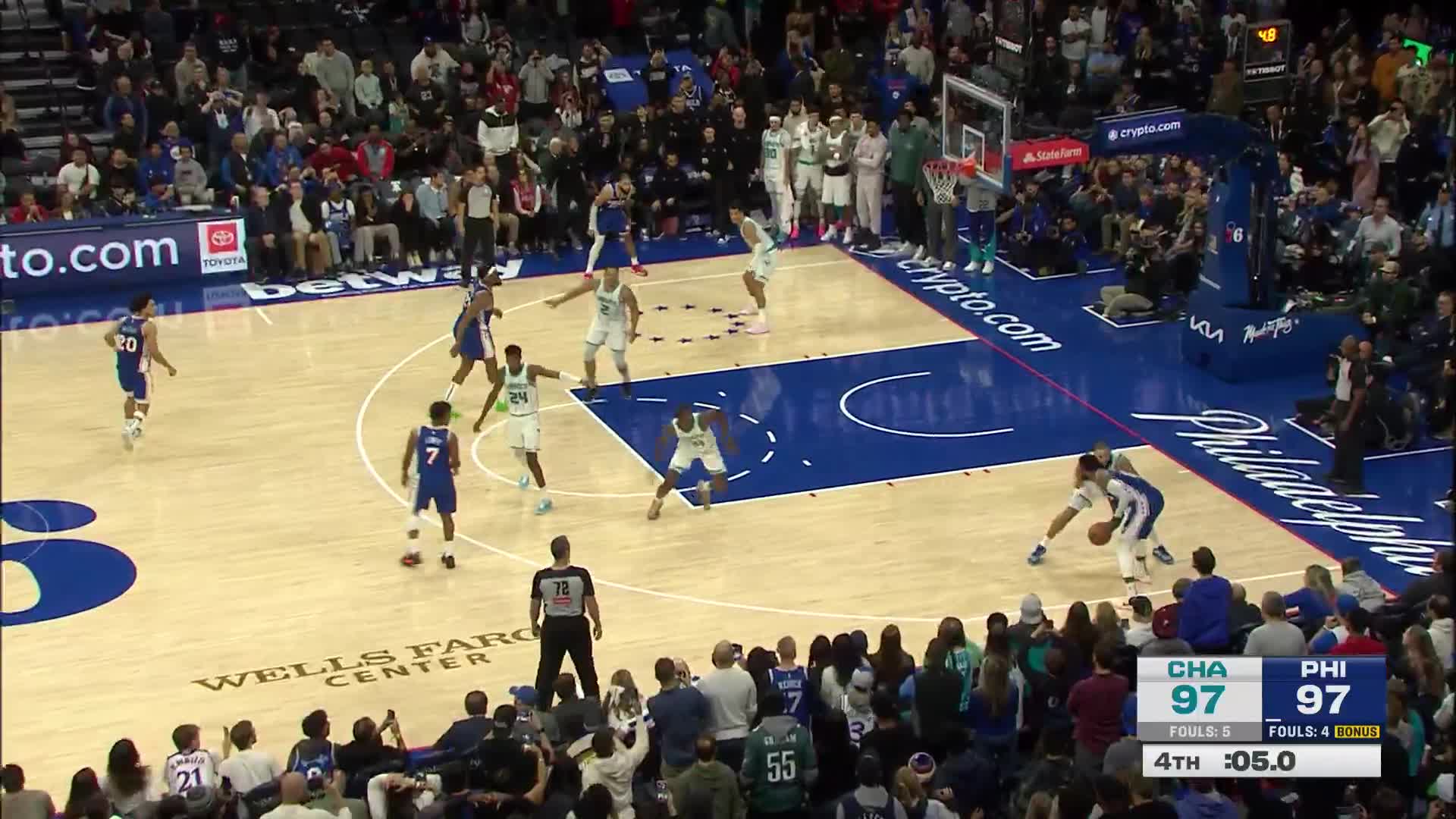 Watch PG walk | Streamable