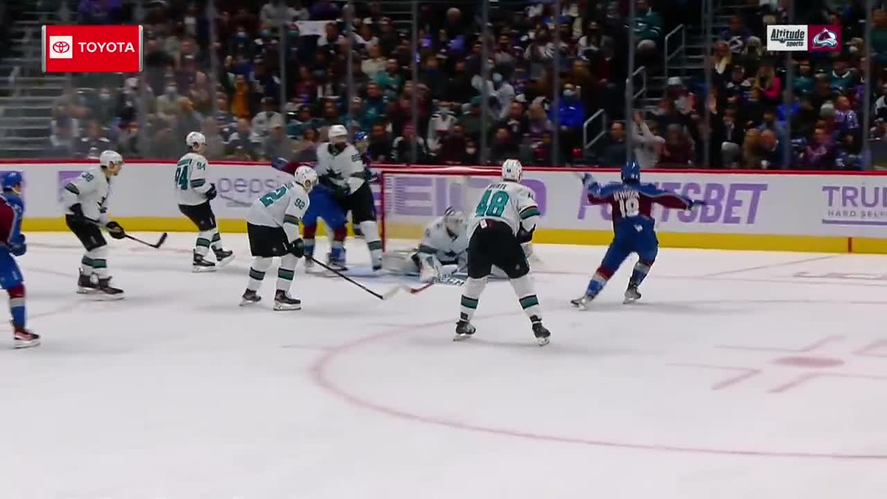 Alex Newhook first reg season NHL goal