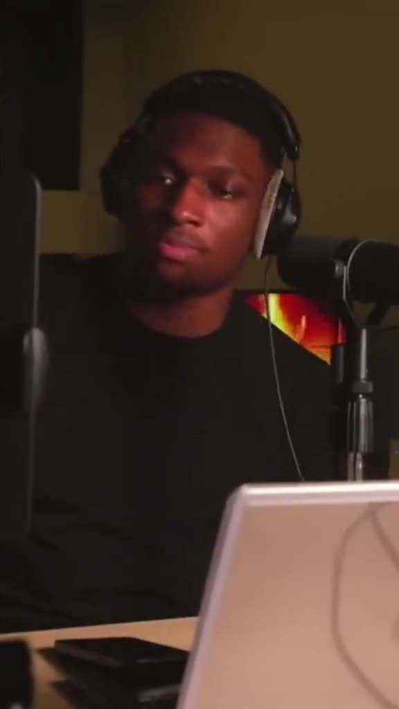 Watch Il est 7h20 et j’arrive plus a dormir à cause de c | Streamable