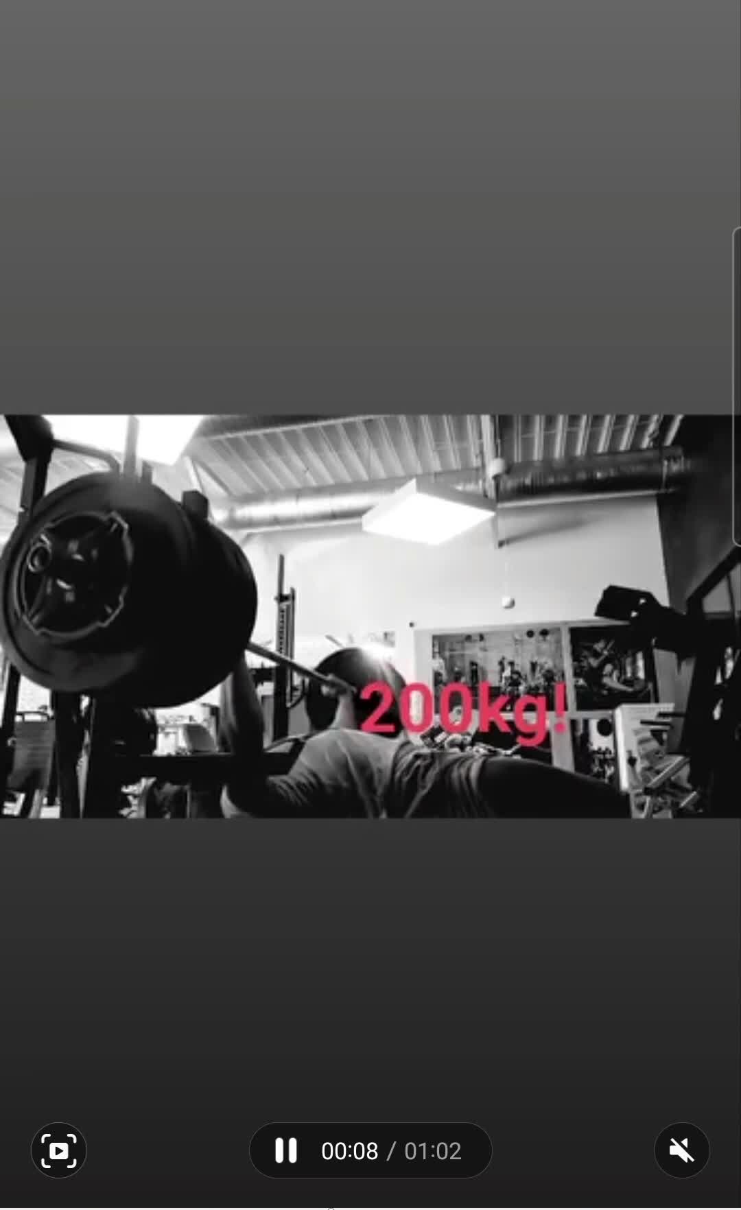 200kg bench press & 120kg shoulder press