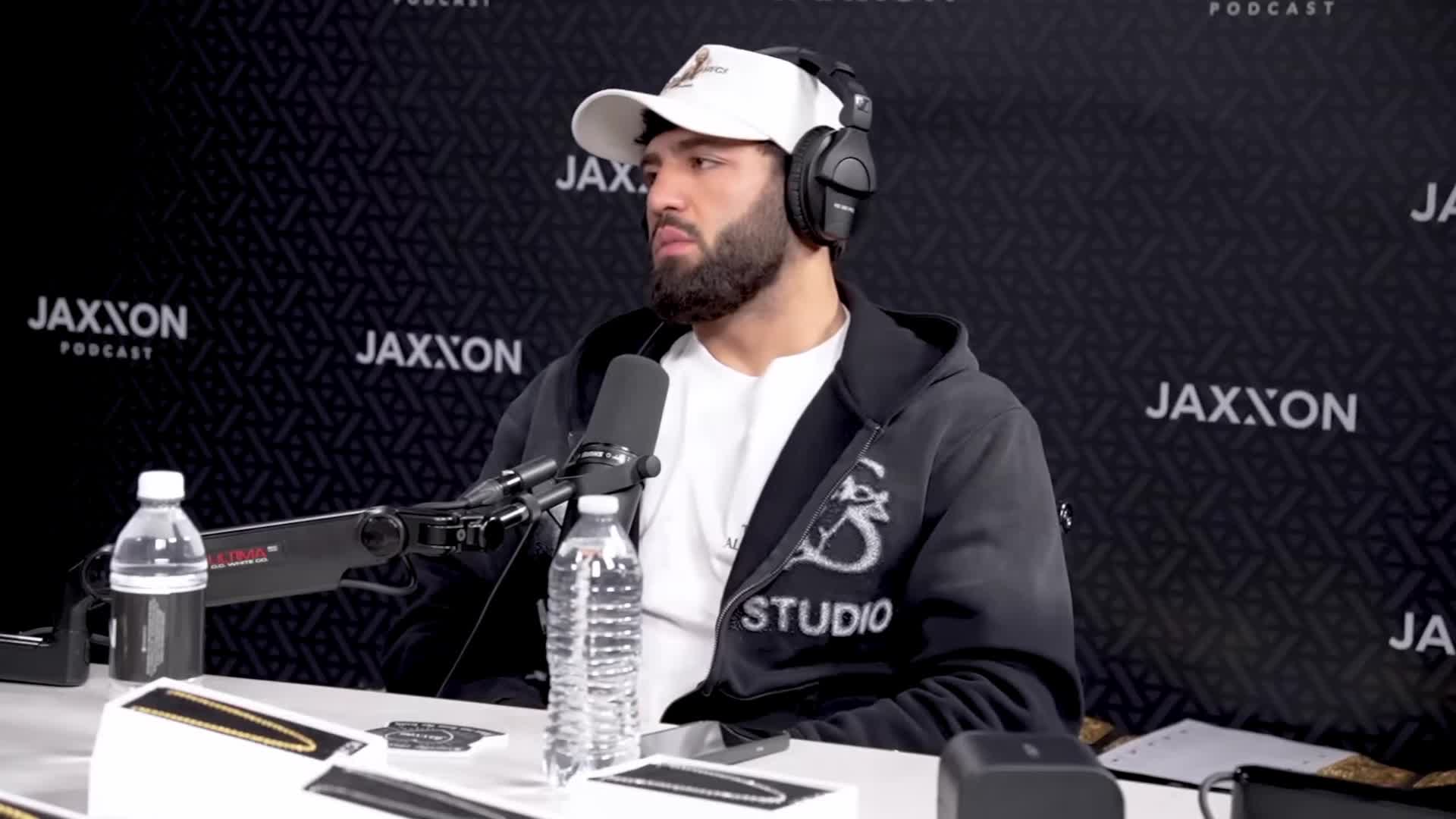 Watch ow me back | Streamable