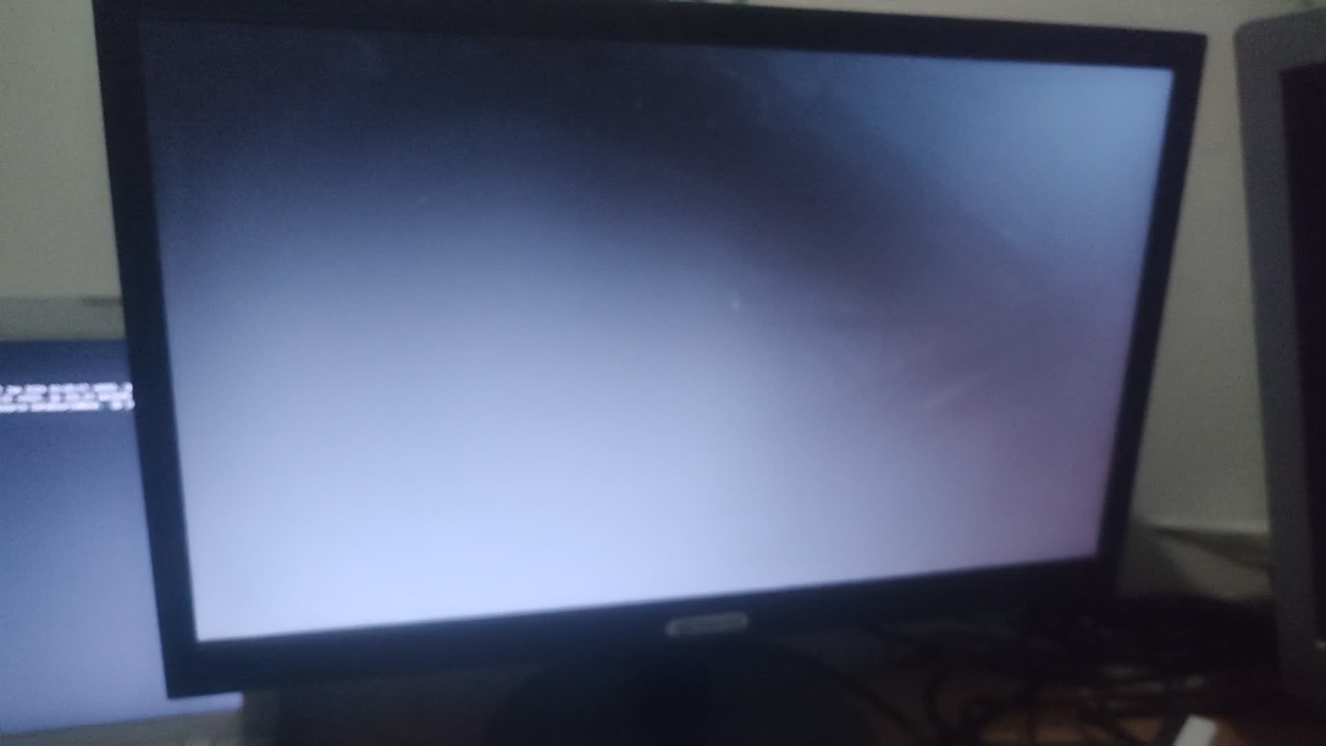 Weird splash screen everytime i boot my pc