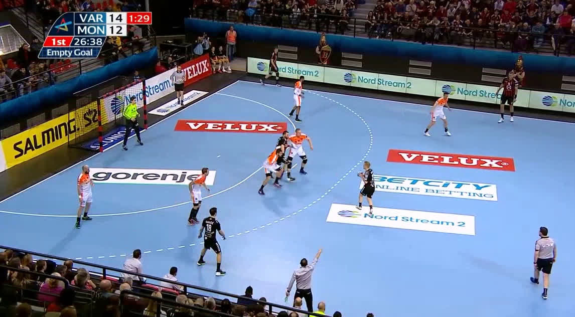 Left or right? Doesn't matter of Stas Skube