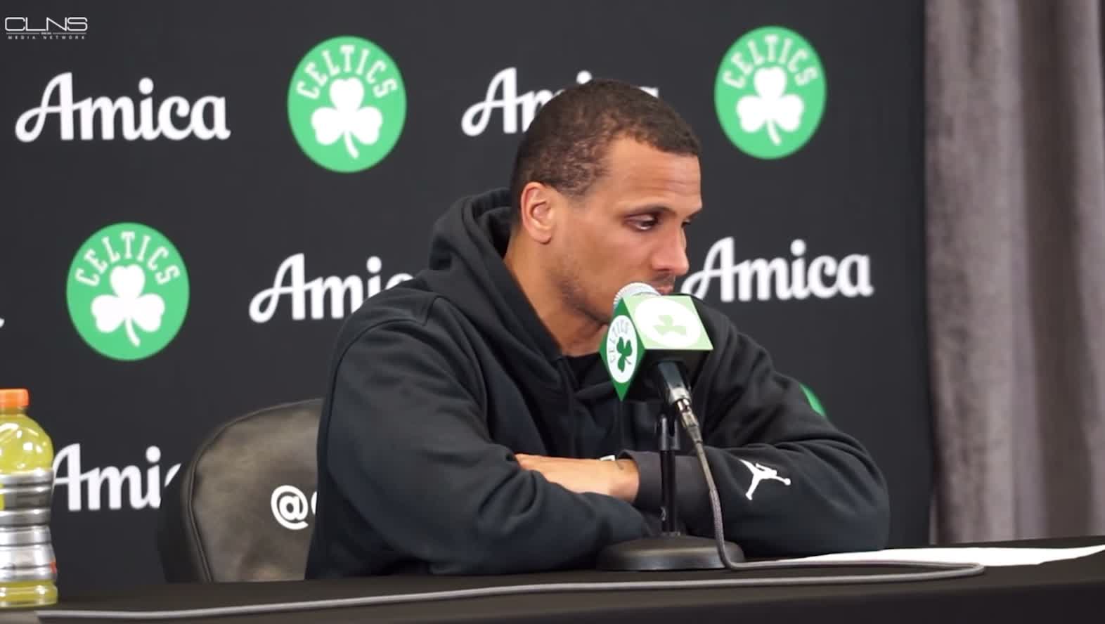 Watch Joe Mazzulla on players’ kids being in the locker room | Streamable