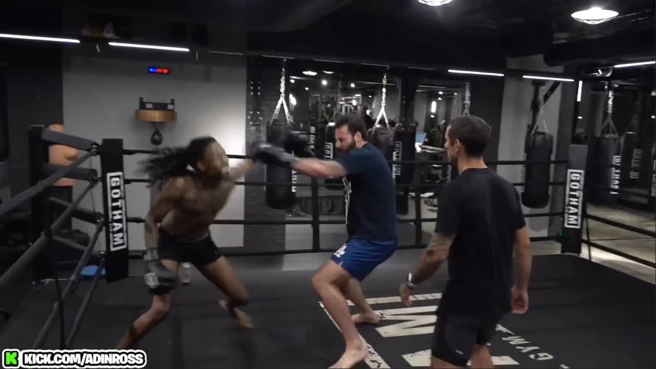 Watch clip_01HANVHZAJCY5A04561X9QK2CE | Streamable