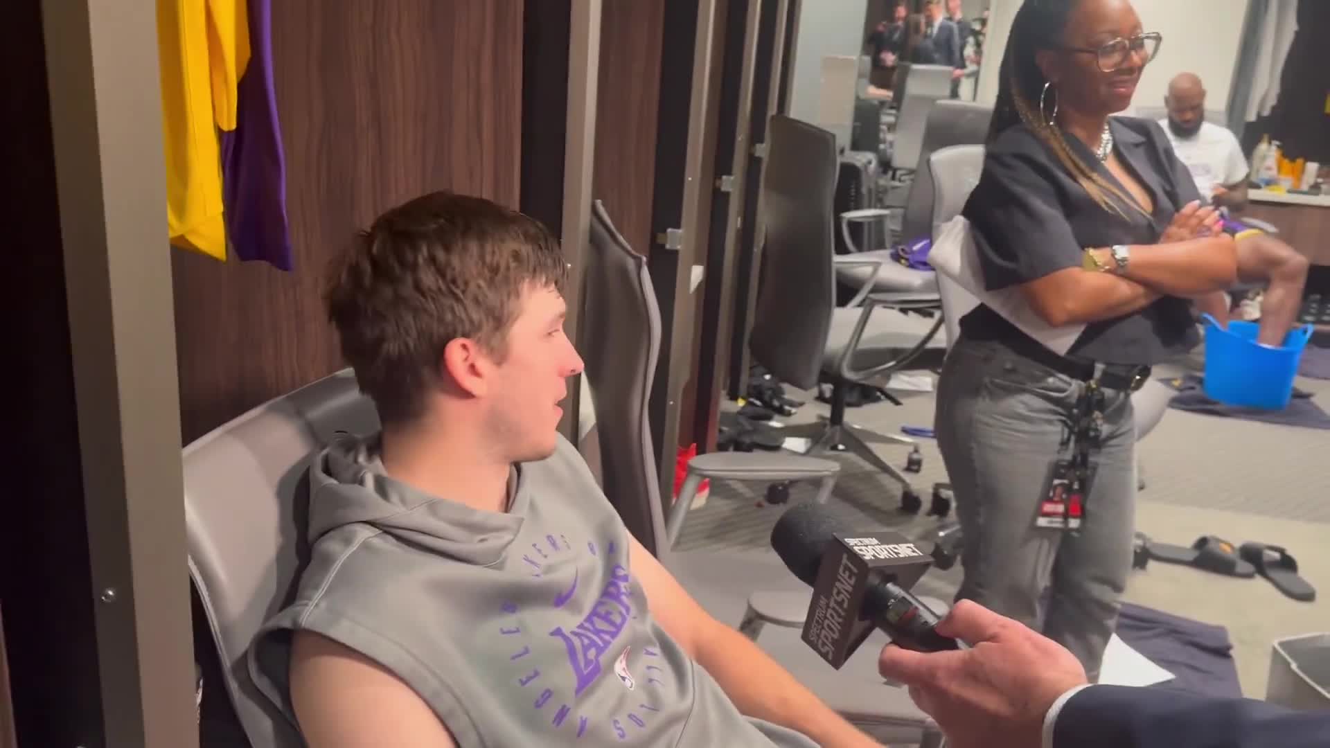 Watch LeBron “Yeah AR! Motherf—-ing killer!” | Streamable