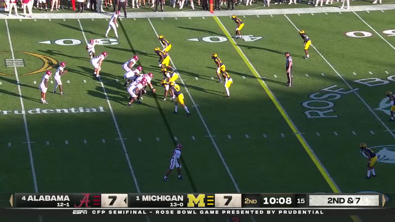 Watch 20231400018-Alabama-Harrell blows up triple-option | Streamable