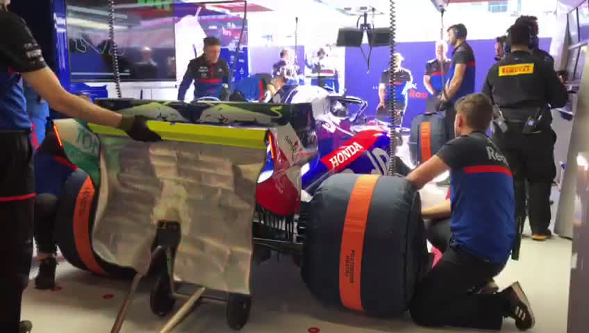 Toro Rosso Box @ Pre-Season Testing 2019