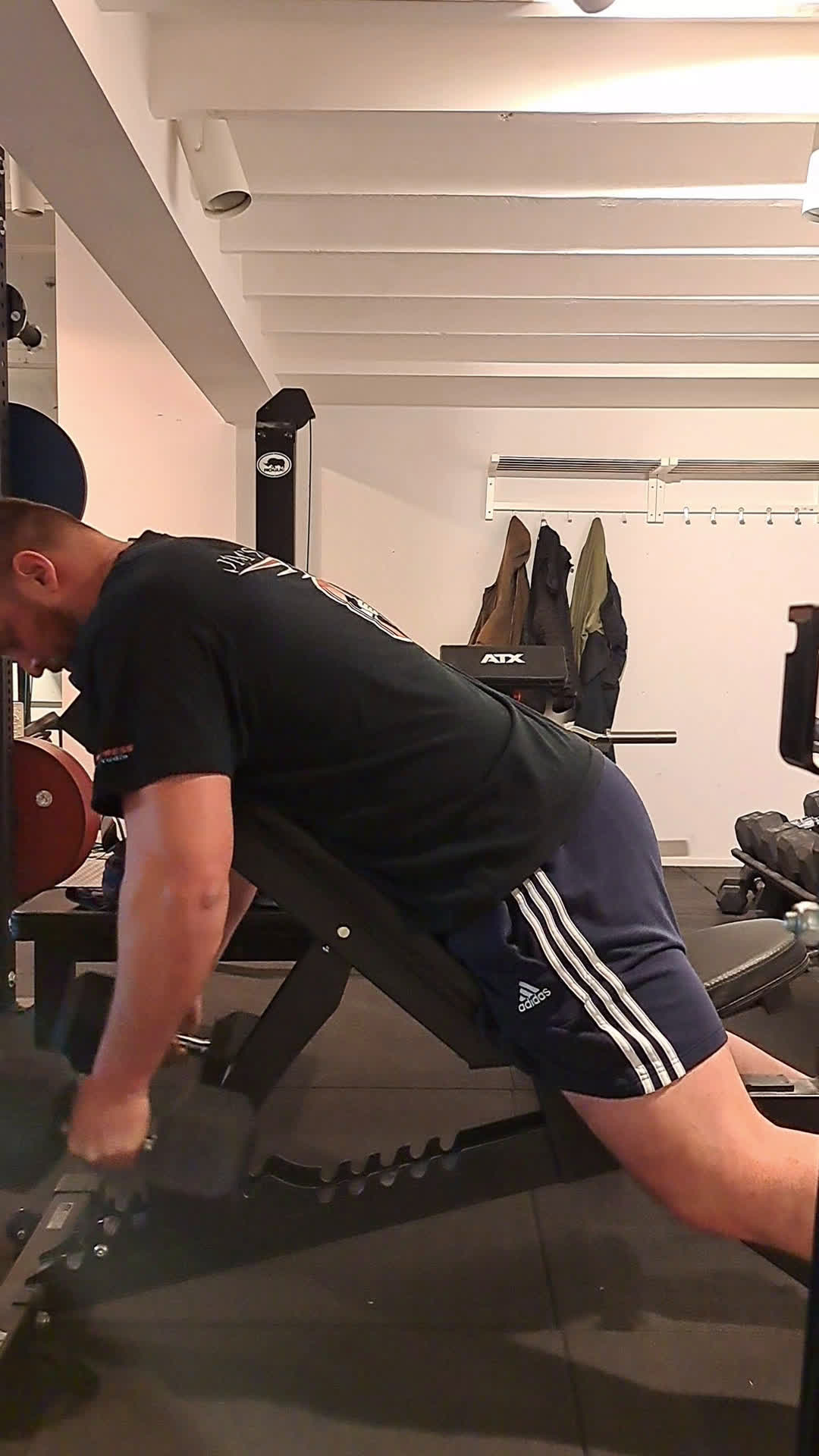 12-04-2023 20kg prone DB curls set 2