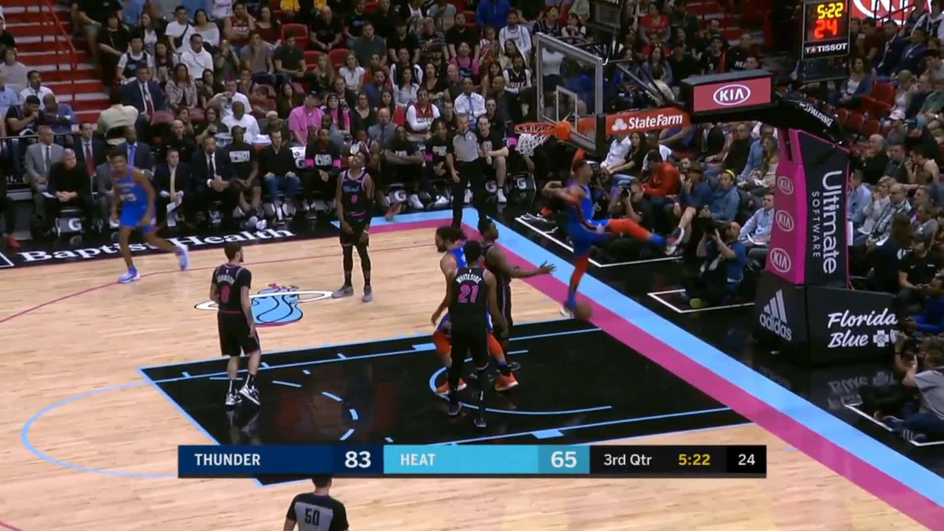 Westbrook dunk