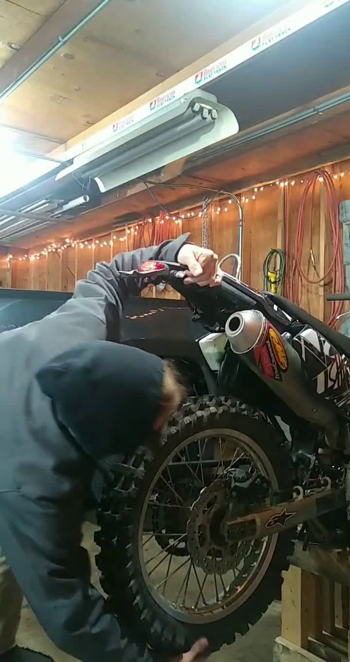 How to start a KLX