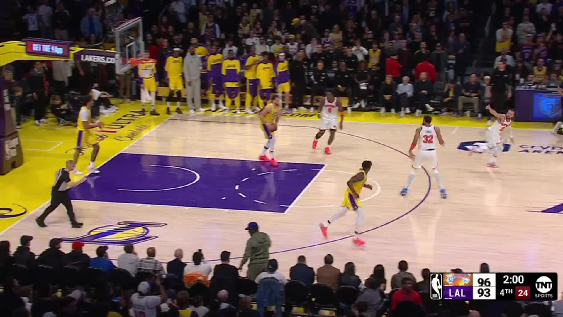 Watch clutch | Streamable