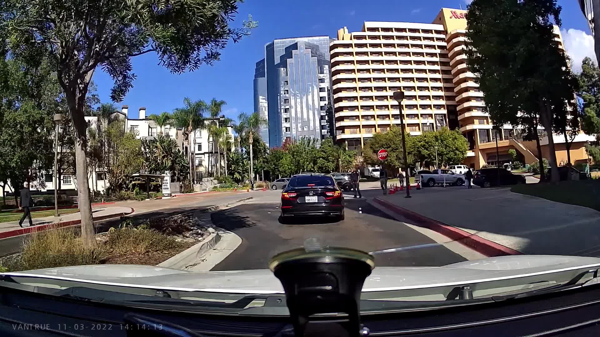 11032022 Heavy security at the Marriot in UTC