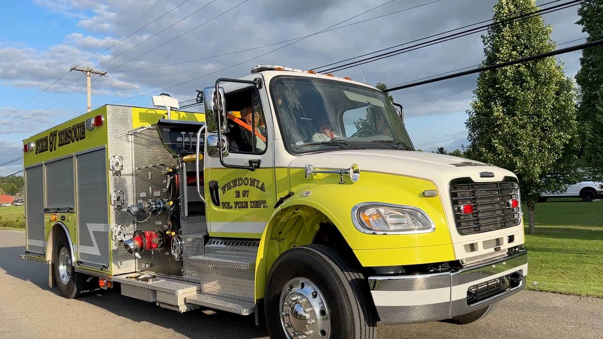 Watch HiDef: Fredonia Volunteer Fire Department's Engine 97 At The ...