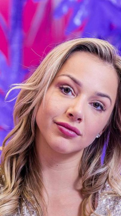 Watch 784950EE7109EFAB3F468CA405DB3784_transcode_output_dashinit | Streamable