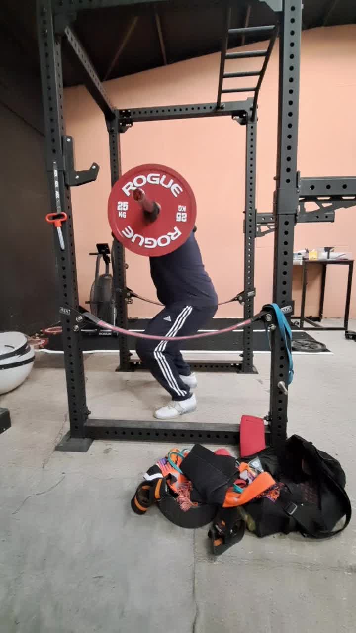 05-11-2023 70kg frontsquat set 4