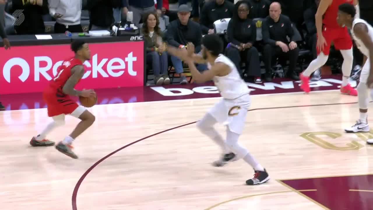 Watch clutch | Streamable