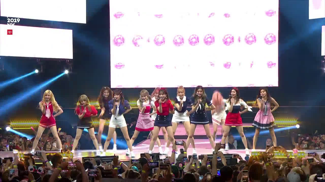 Watch 190706 KCON 2019 NY.아이즈원 - 내꺼야.AVC1.AAC.720p-SNS | Streamable