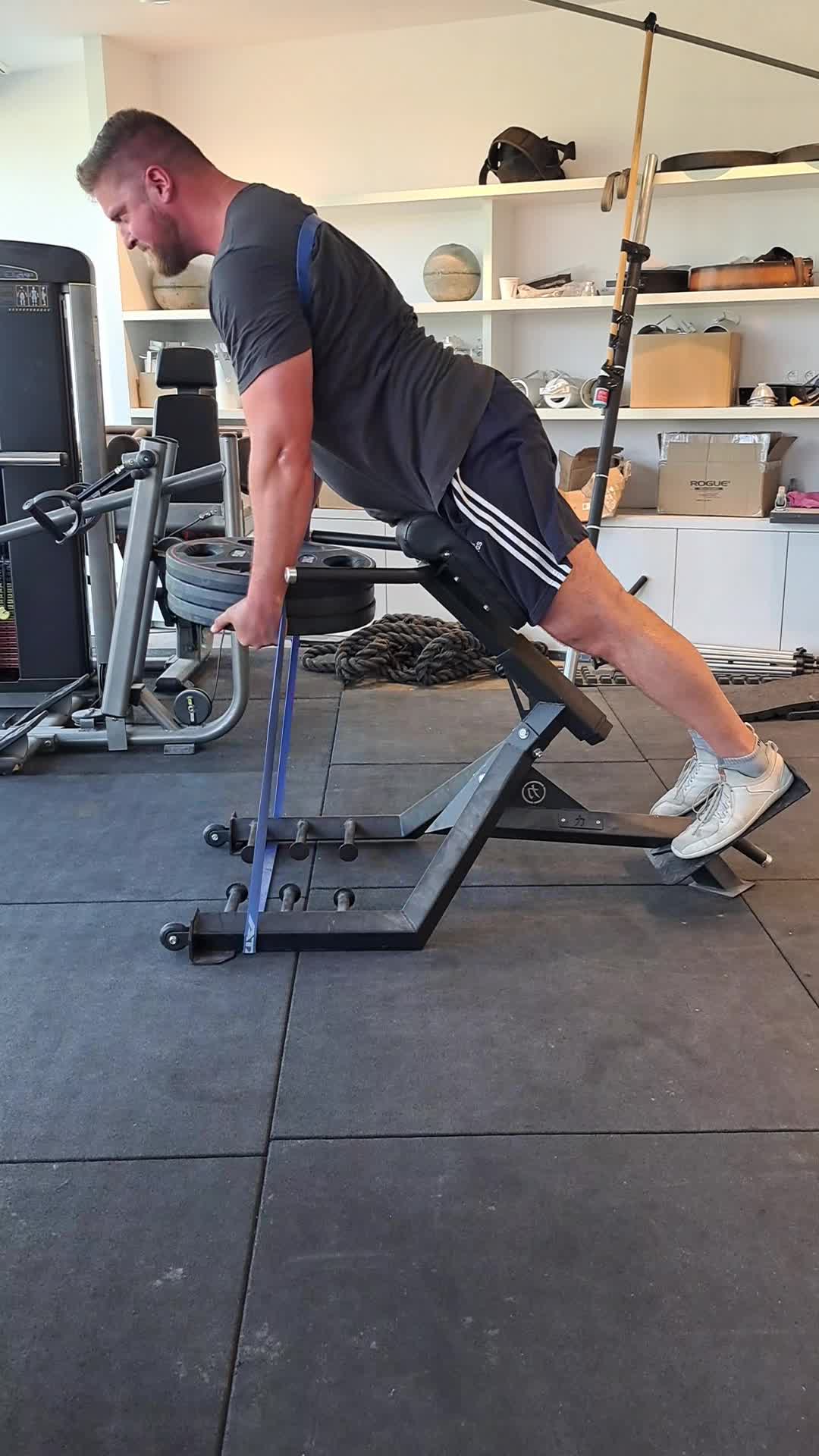 11-06-2023 60kg banded back extension set 3