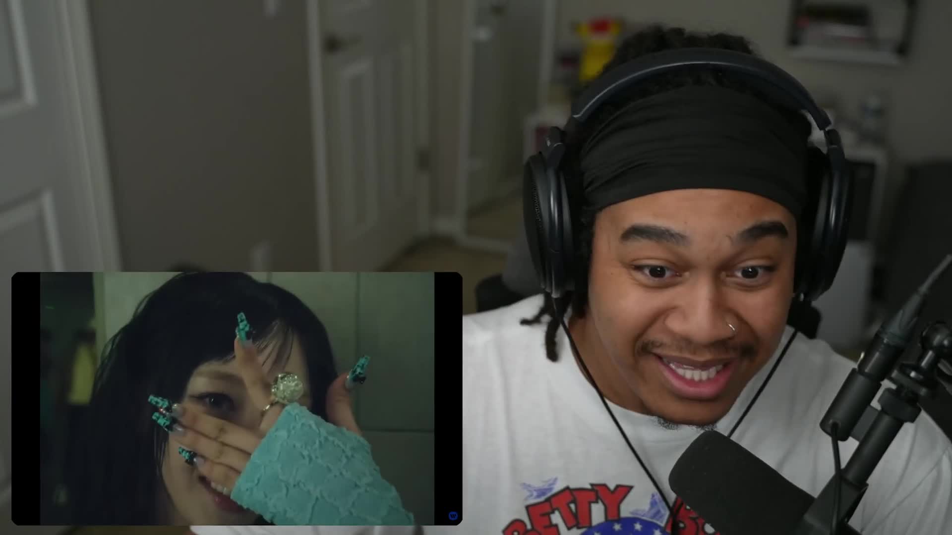 Watch Yves - LOOP (feat. Lil Cherry) [Music Video] - REACTION | Streamable