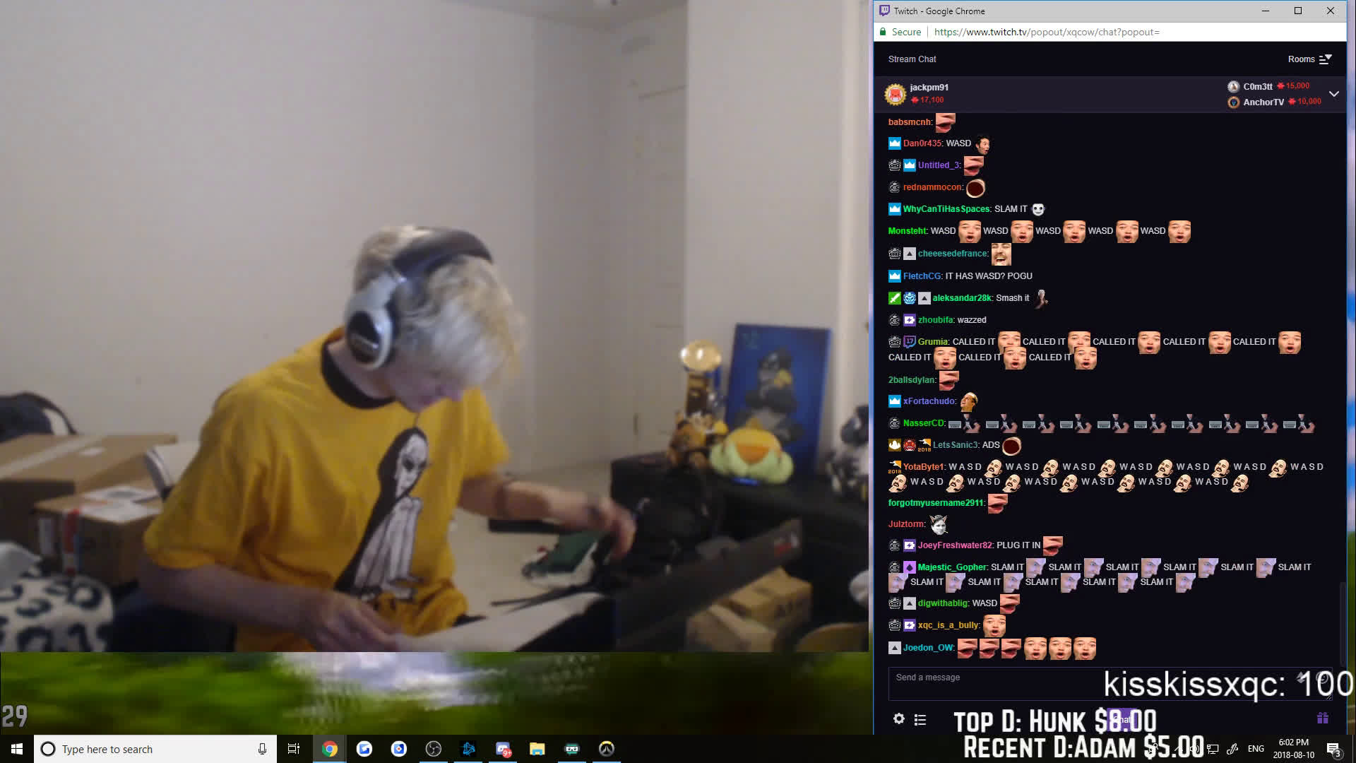 xQc gets a new keyboard